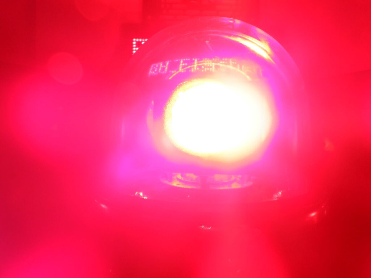 FEDERAL SIGNAL MODEL 15A JUNIOR BEACON RAY 12 VOLT • RED GLASS DOME ...