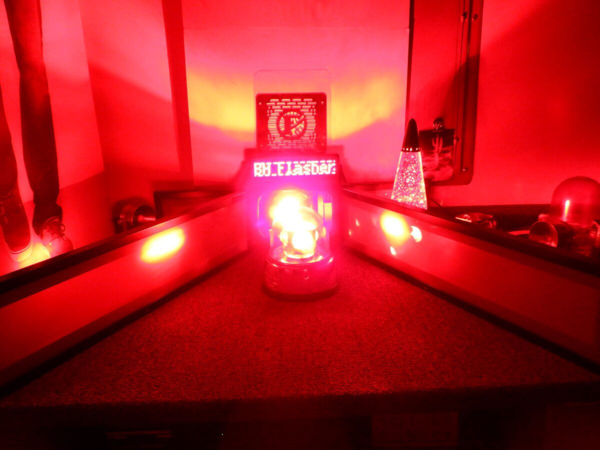 FEDERAL SIGNAL MODEL 15A JUNIOR BEACON RAY 12 VOLT • RED GLASS DOME ...