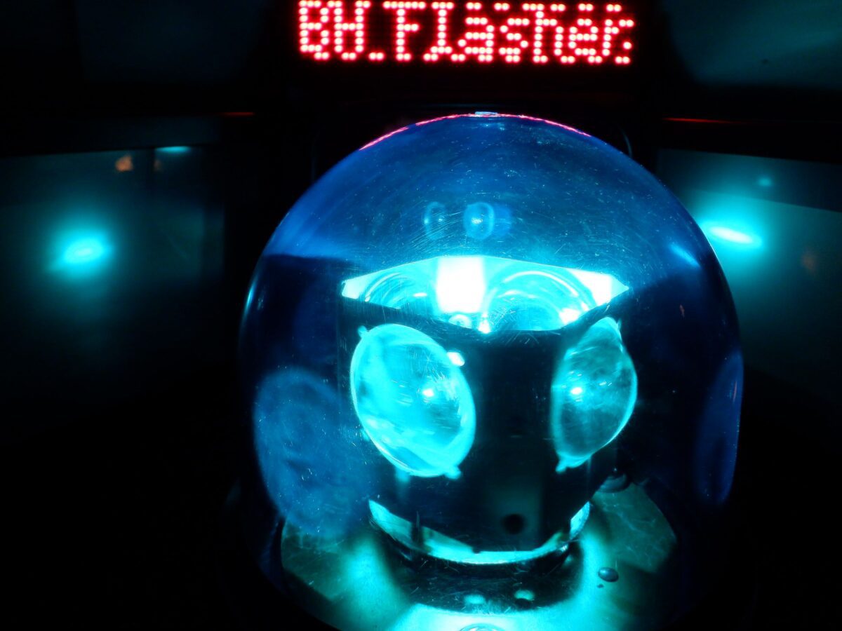 FEDERAL SIGNAL MODEL 15A JUNIOR BEACON RAY • BLUE LEXAN DOME – BH ...