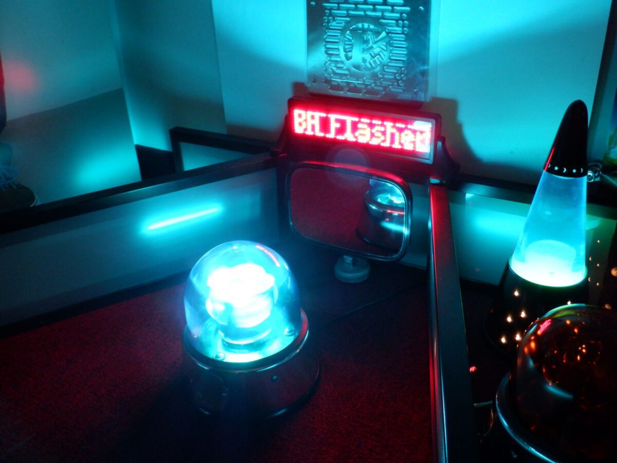 FEDERAL SIGNAL MODEL 15A JUNIOR BEACON RAY • BLUE LEXAN DOME – BH ...