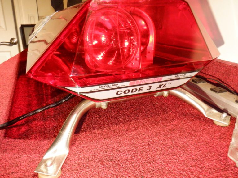 CODE3 PUBLIC SAFETY EQUIPMENT 50 INCH 12-VOLT MODEL XL RED LIGHT BAR ...