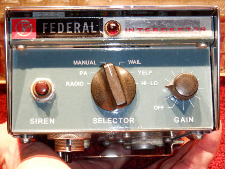 FEDERAL SIGNAL PA20 ELECTRONIC SIREN • SERIAL NUMBER: 2D7107 – BH ...
