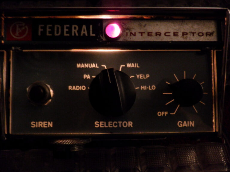 FEDERAL SIGNAL PA20 ELECTRONIC SIREN • SERIAL NUMBER: 2E14918 – BH ...