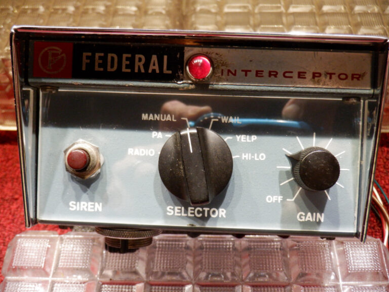 FEDERAL SIGNAL PA20 ELECTRONIC SIREN • SERIAL NUMBER: 2E14918 – BH ...