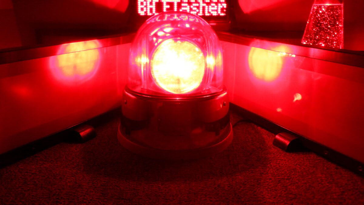 FEDERAL SIGNAL MODEL 174 SUPER BEACON RAY OSCILLATING “HAWAII FIVE-O ...