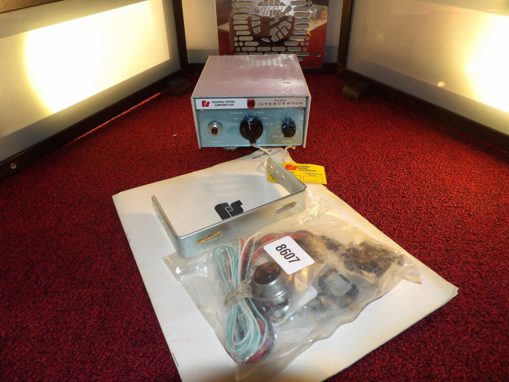 NEW PA20A INTERCEPTOR SIREN – SWITCH BOX – MICROPHONE & LOUDSPEAKER ...